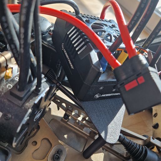 ⚽ MCD XR5 Max ESC Mount RC・ 3D File for 3D printing・Cults