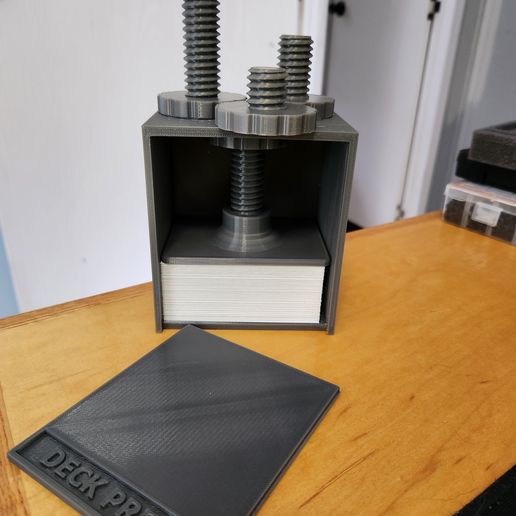 📁 STL File for 3D Printed TCG Deck Press - 100+ Card Compressor for MTG ...