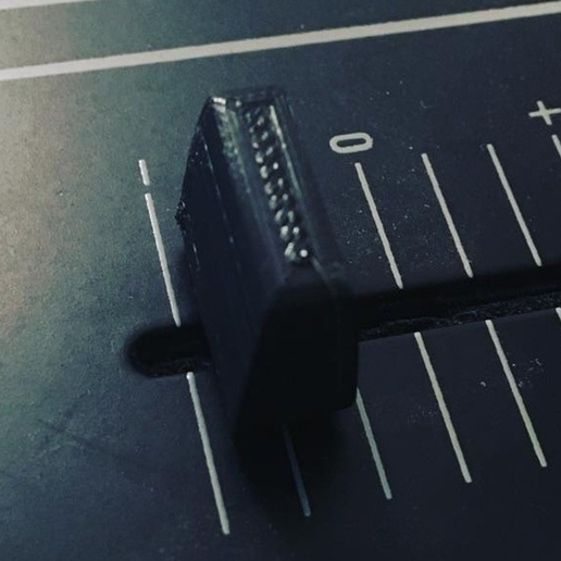 Free 3D file Yamaha CS series synthesizer slider cap 🧢 ・3D printing ...