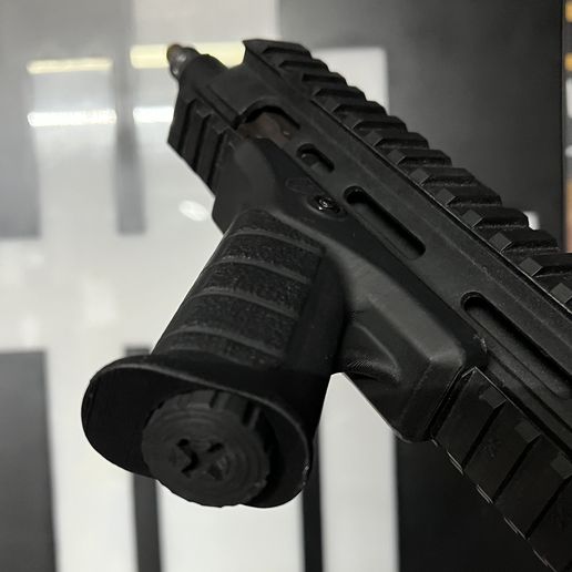 🔫 "Slow-Motion" Angled Foregrip・ STL File for 3D printing・Cults