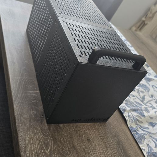 🔗 ADT Link UT3G USB4 eGPU Enclosure・ STL File for 3D printing・Cults