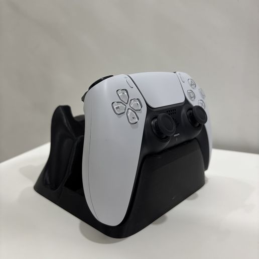 STL file PS5 Dualsense Controller Stand for 2 Controllers 🎮 ・3D ...
