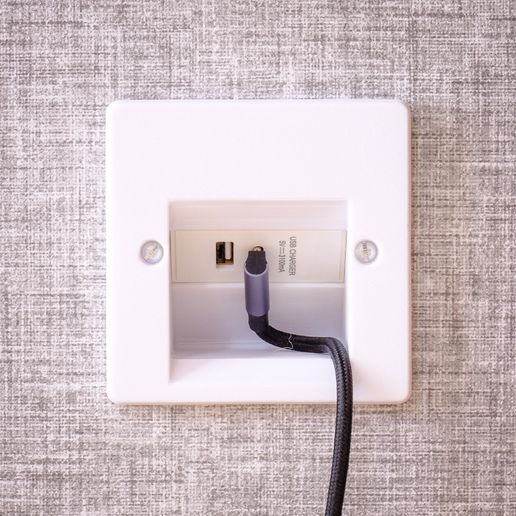 💾 Recessed Angled Faceplate For Single USB Euro Grid Module - UK Single ...