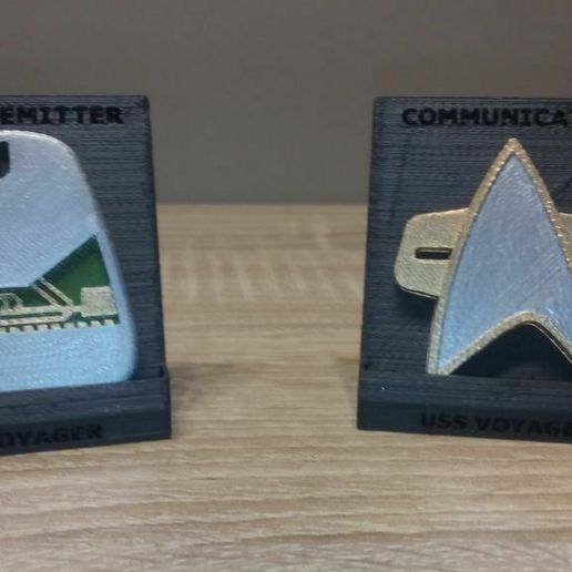 ⭐ Star Trek Voyager - Holder for Communicator and EMH mobile Emitter ...