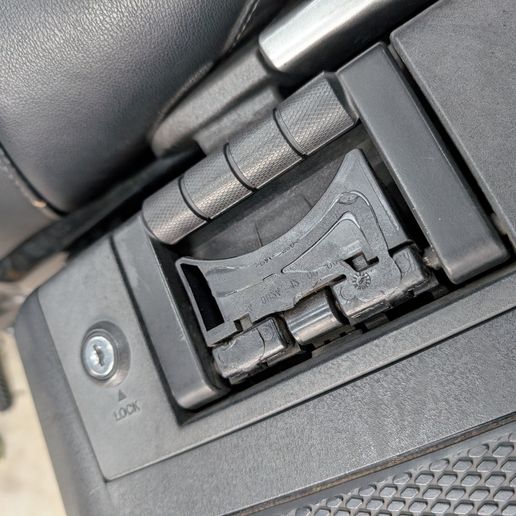 🛞 Kawasaki 1400GTR Concours 14 pannier latch cover・Free STL File for 3D ...