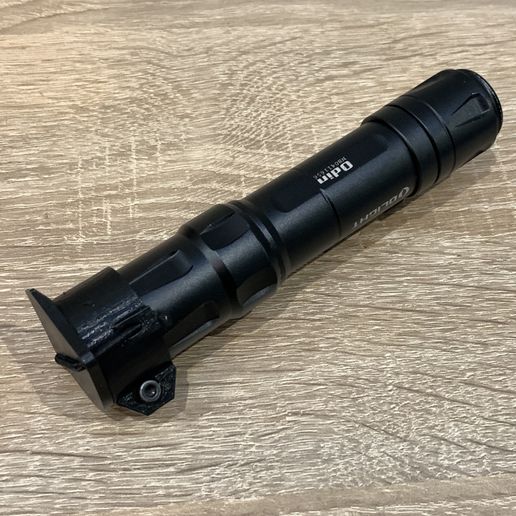 3D printed Protective cover for the flashlight (DLIGHT Odin)・Cults