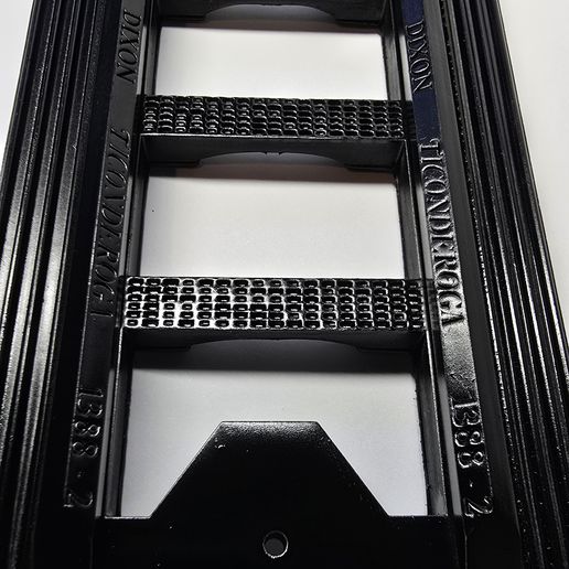 STL file Booster Frame Ghostbuster Proton Pack 🖼️ ・3D print design to ...