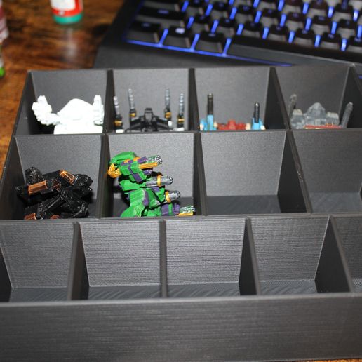 🎲 Carry Case(Larger Minis)・Free STL File for ・Cults