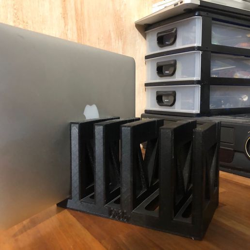 💻 Vertical multi laptop stand V1・ STL File for 3D printing・Cults