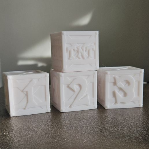 STL file TNT Crash Bandicoot 🎲 ・3D print design to download・Cults