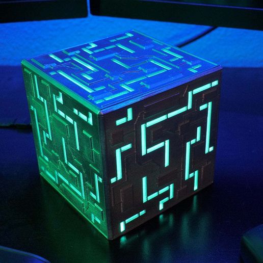 👽 The Alien Cube・Free STL File for ・Cults