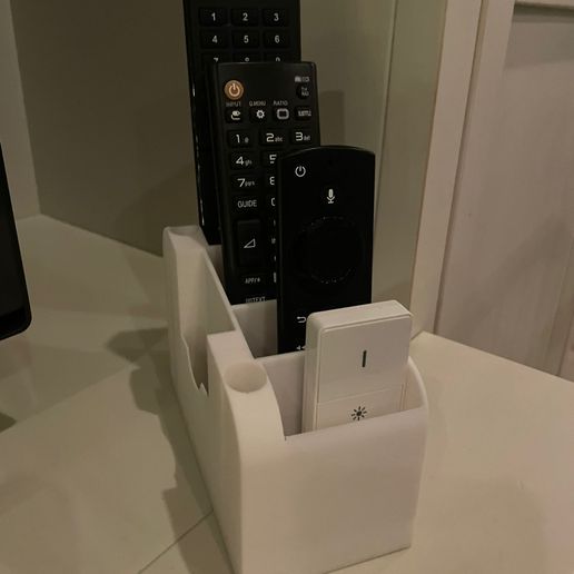 3D printable Remote control holder・Cults