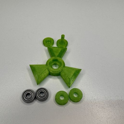 ☢️ Radioactive Fidget spinner・Free STL File for 3D printing・Cults