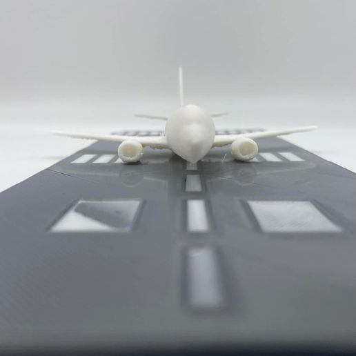 STL file Multicolor Runway ️ ・3D printing template to download・Cults