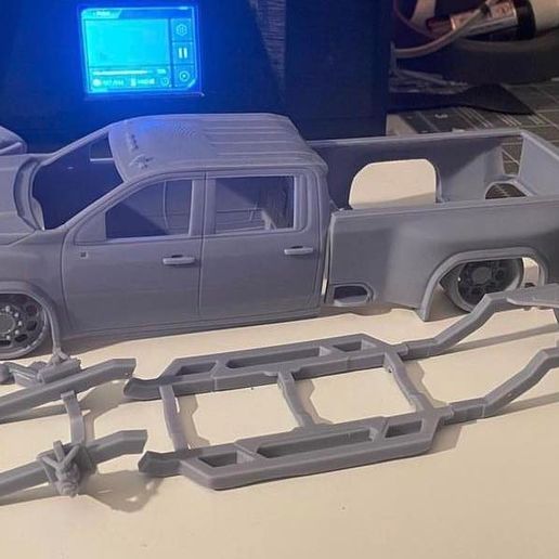 🖼️ GMC Sierra 3500 Chassis・ STL File for ・Cults