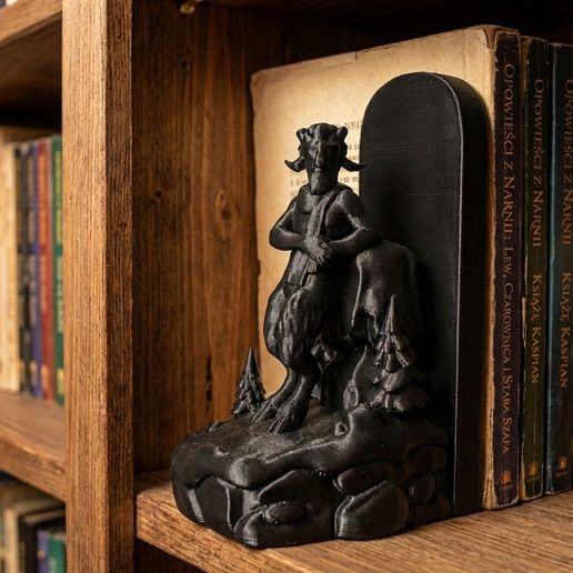 NARNIA CHRONICLES: Mr. Tumnus the Faun Bookend ️🌲・ STL File for 3D ...
