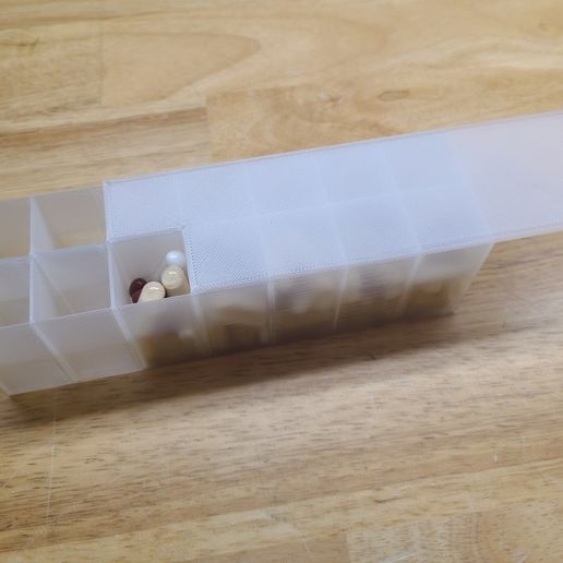 Free STL file Tall Pill Container 💊 ・3D printing model to download・Cults