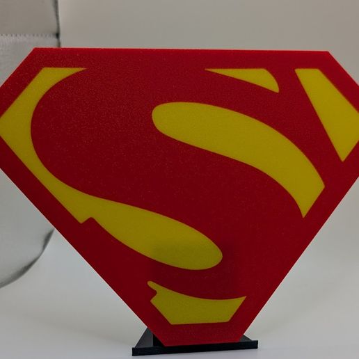 🦸‍♂️ Earth-Two Superman shield・Free STL File for 3D printing・Cults