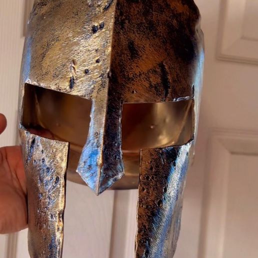 🪖 LEONIDAS 300 HELMET・ STL File for 3D printing・Cults