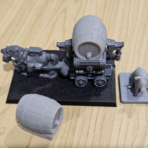 🛒 Dwarf Mining Cart Beer Barrel・Free STL File for 3D printing・Cults