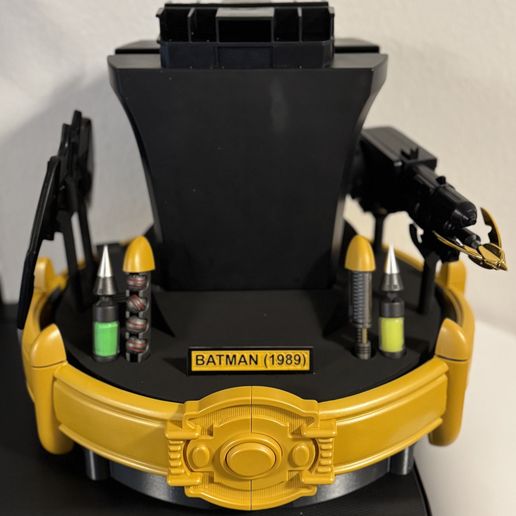 STL file Batman Stand 👽 ・3D printable model to download・Cults