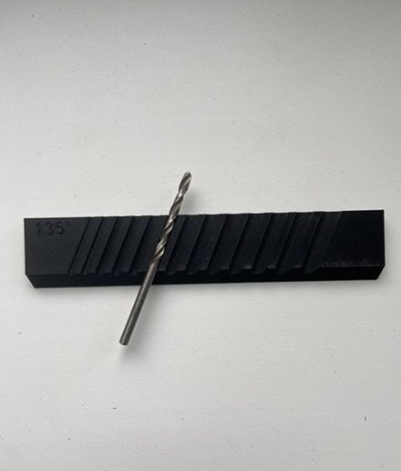 🛠️ Drill sharpening template 135°・ STL File for 3D printing・Cults