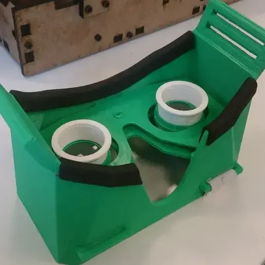 3D file VR Headset (HMD) ️ ・Model to download and 3D print・Cults