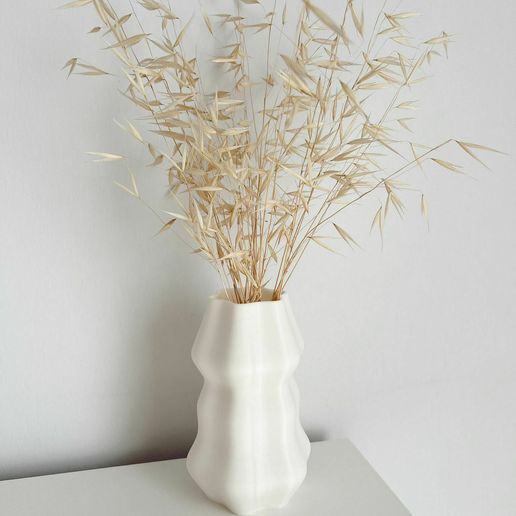STL file Bone Vase 🦴 (OBJ)・3D printable design to download・Cults