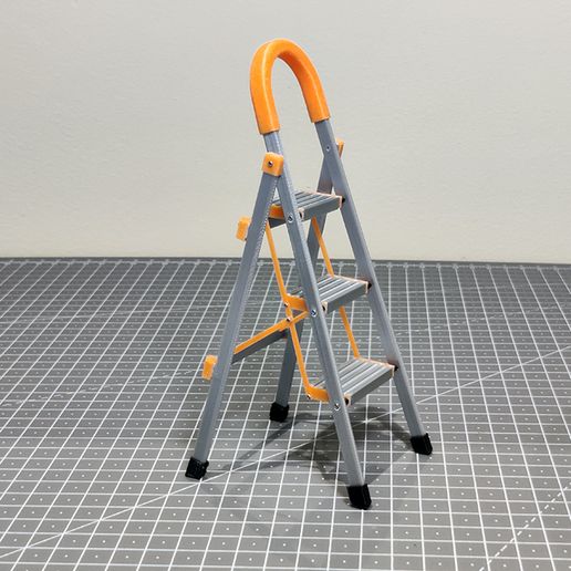 🪜 1/10 Scale Folding 3 Tier Step Ladder・Free 3MF File for ・Cults