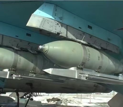 STL file FAB-500 UMPK GUIDED BOMB 💣 ・3D printable model to download・Cults