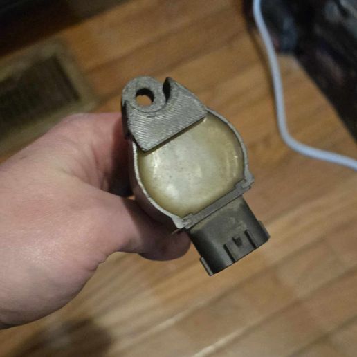 STL file Broken Coil Mounting Bracket Fix 🔌 ・Model to download and 3D ...