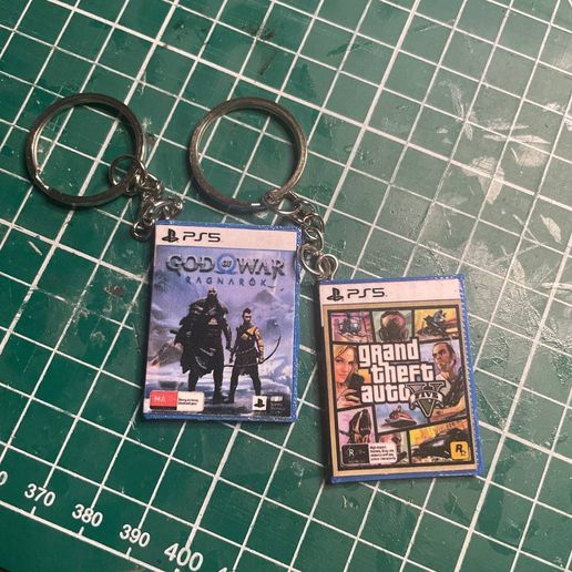 Free 3D file PS 2, PS 4, PS 5 DISC DVD CASE KEYCHAIN 📀 ・3D printable ...