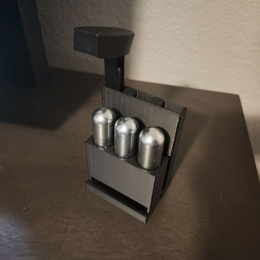 STL file Bersa BP9cc magazine holder / Stand 🔫 ・3D printing idea to ...