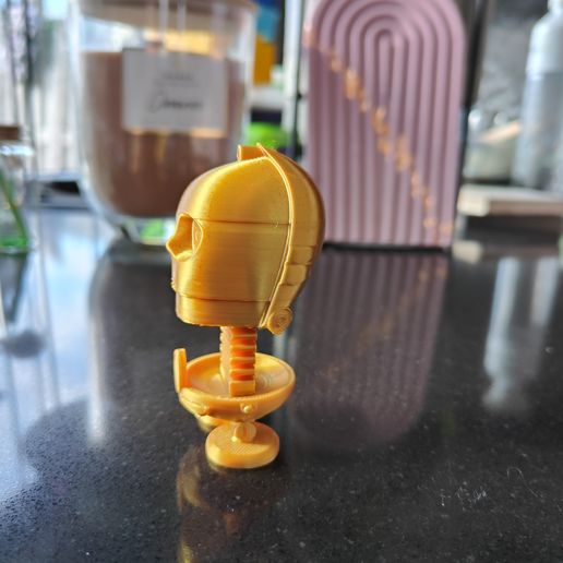 Free STL file Star Wars C3PO Springie ⭐ (3MF)・3D printing idea to ...