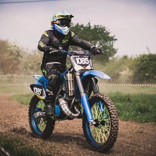 👫 Tm Racing MX125 Dirtbike・ STL File for 3D printing・Cults