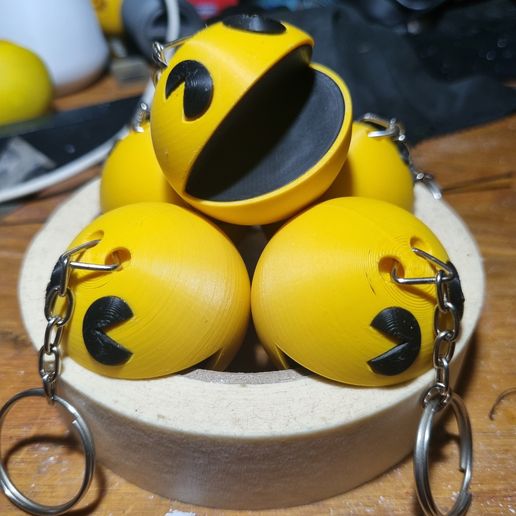 🗝️ Keychain / Key ring PAC-MAN 3D・ 3D File for 3D printing・Cults