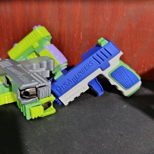🔫 Glocky 17 v4 and v4 pro・ 3D File for 3D printing・Cults
