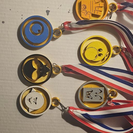 💍 MArio 64 Chef-Medaillen・Kostenlos 3MF Datei für 3D-Druck・Cults