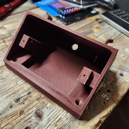 📦 Angled Outlet Box・ STL File for 3D printing・Cults