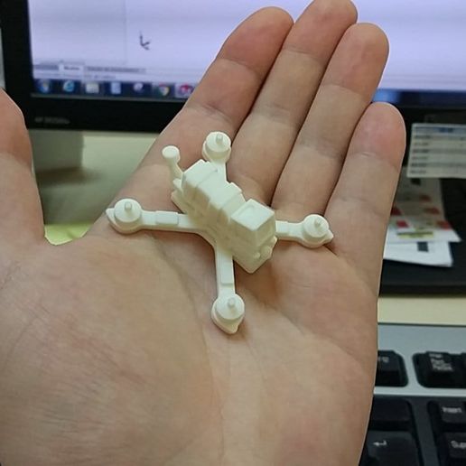 STL file Drone keychain 🗝️ ・3D print model to download・Cults