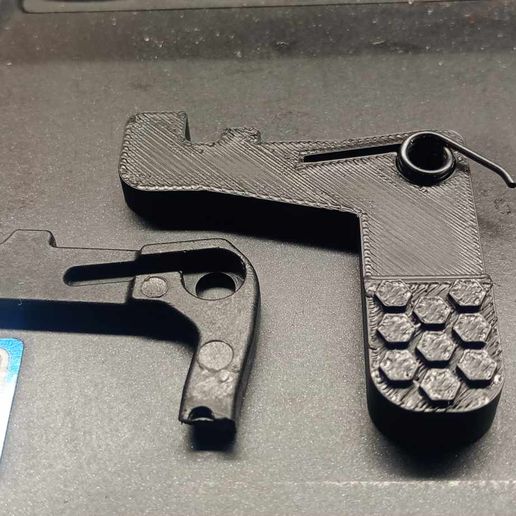 STL file g&g ump charging handle 🔫 ・3D printing model to download・Cults