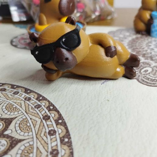 🕶️ Capibara con lentes de sol・Archivo STL para Impresión 3D・Cults