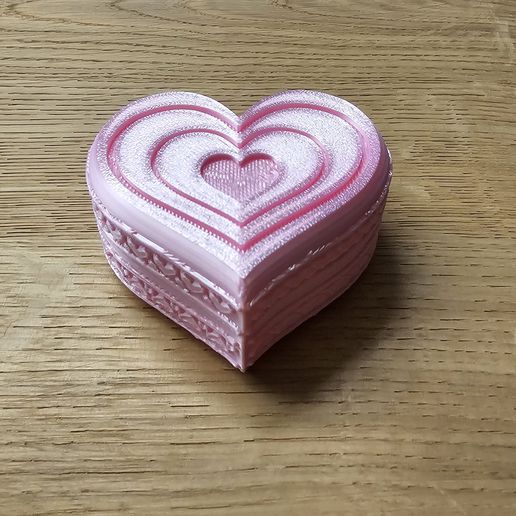 💜 Heart Shaped Box (V2)・3D Print with the Bambu Lab A1 3D printer・Cults