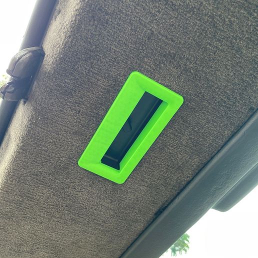 STL file Volvo P80 Wagons (850/V70 Mk.1) Rear Hatch Interior Handle ...