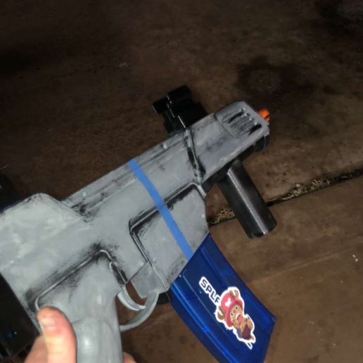 3D printed SplatRball Vertical Grip • made with Ender 3 v2・Cults