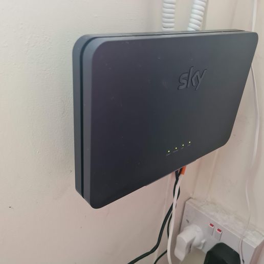 🏠 Sky Broadband Router Wall Mount・ STL File for ・Cults