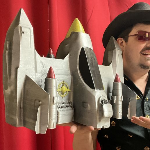 🛰 Retro Space Fighter Wall Mount – 80s Sci-Fi Decor – Custom Starship ...
