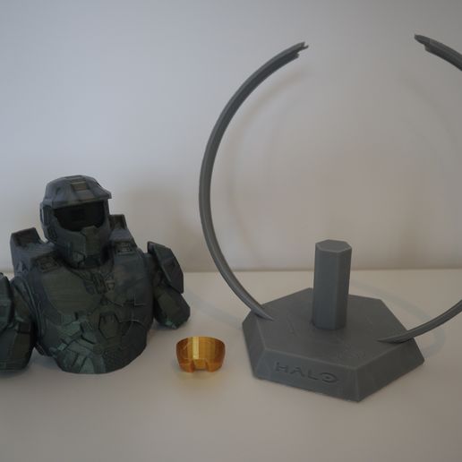 😇 Halo Master Chief Bust Statue・Free STL File for 3D printing・Cults
