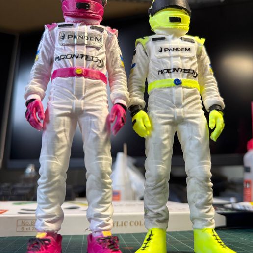 🚗 1/10 scale car driver・ STL File for 3D printing・Cults