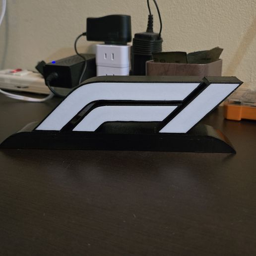 🔦 Formula 1 F1 Desk Lamp・ STL File for 3D printing・Cults